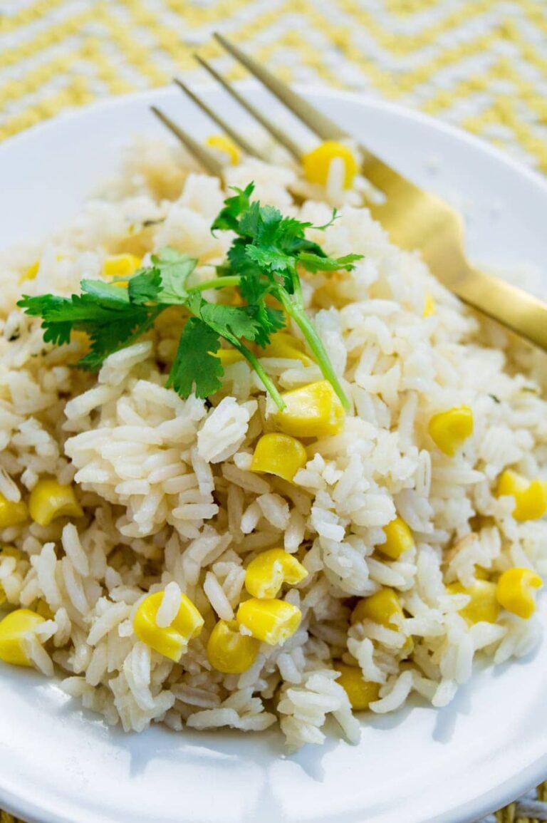 Arroz Con Maiz | White Rice with Corn Recipe - Latina Mom Meals