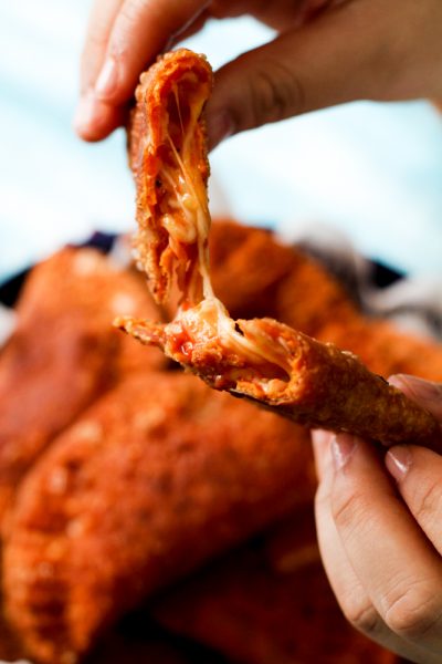 Easy Pizza Empanada (Empanadilla de Pizza) | Latina Mom Meals