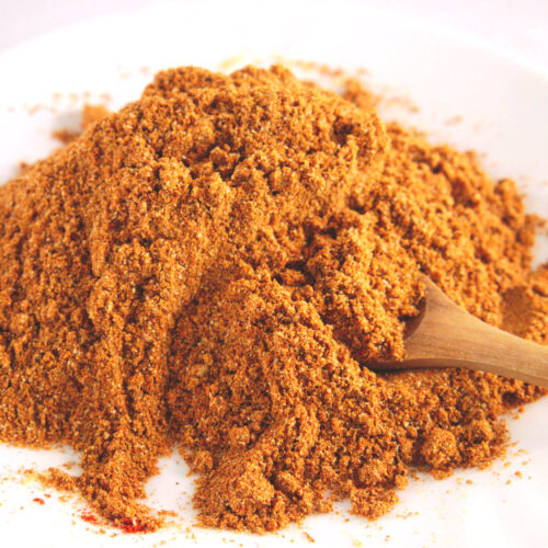 Homemade Sazon Seasoning - Latina Mom Meals