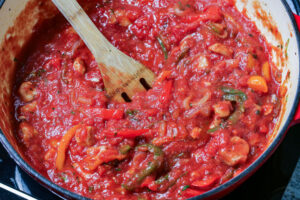 Puerto Rican Spaghetti with Pork Chops - Latina Mom Meals