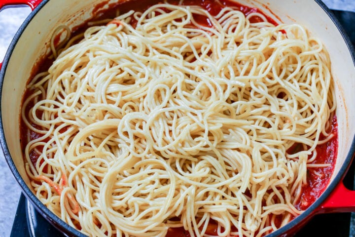 Puerto Rican Spaghetti with Pork Chops - Latina Mom Meals